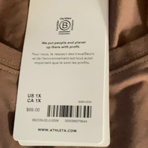 Athleta | Tops | Nwt Athleta Outbound Scoop Tee In Rustic Beige | Poshmark